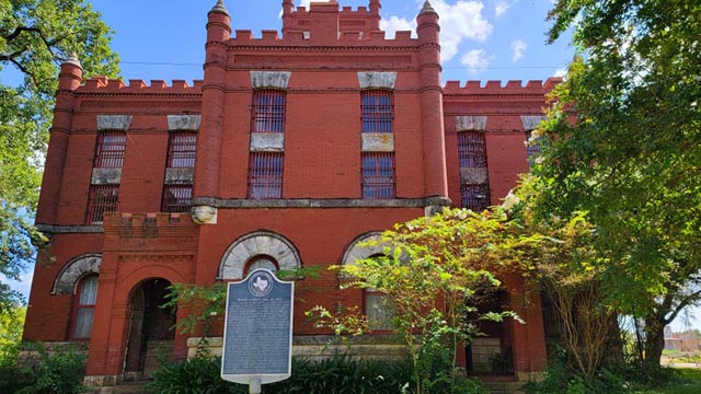 Things to Do in Cameron | Tour Texas