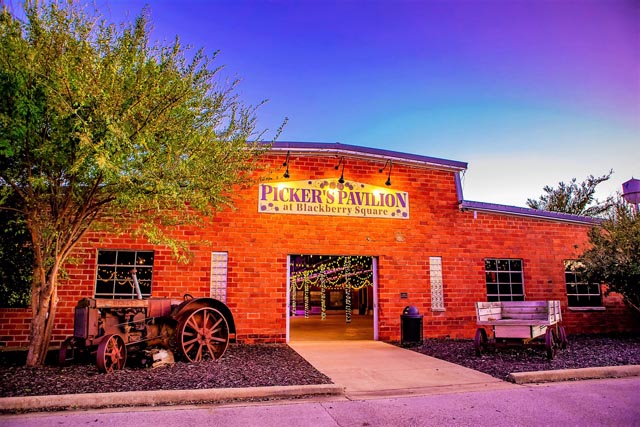 Lindale | Tour Texas